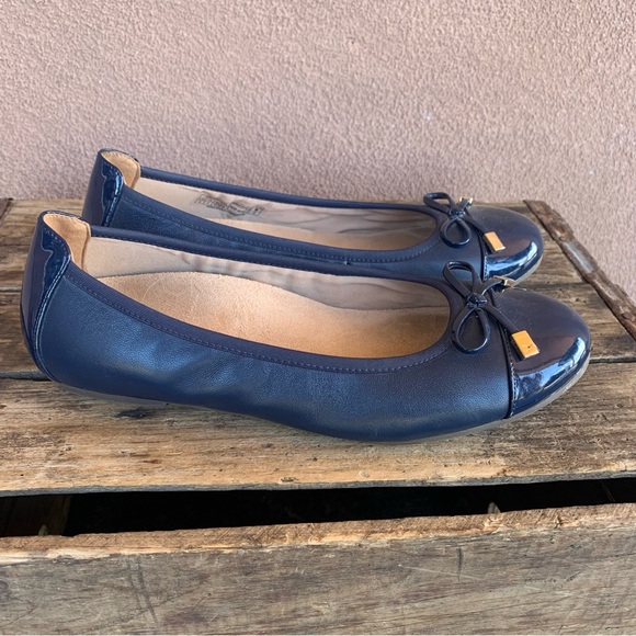 Vionic | Shoes | Vionic Spark Minna Ballet Flat Navy | Poshmark